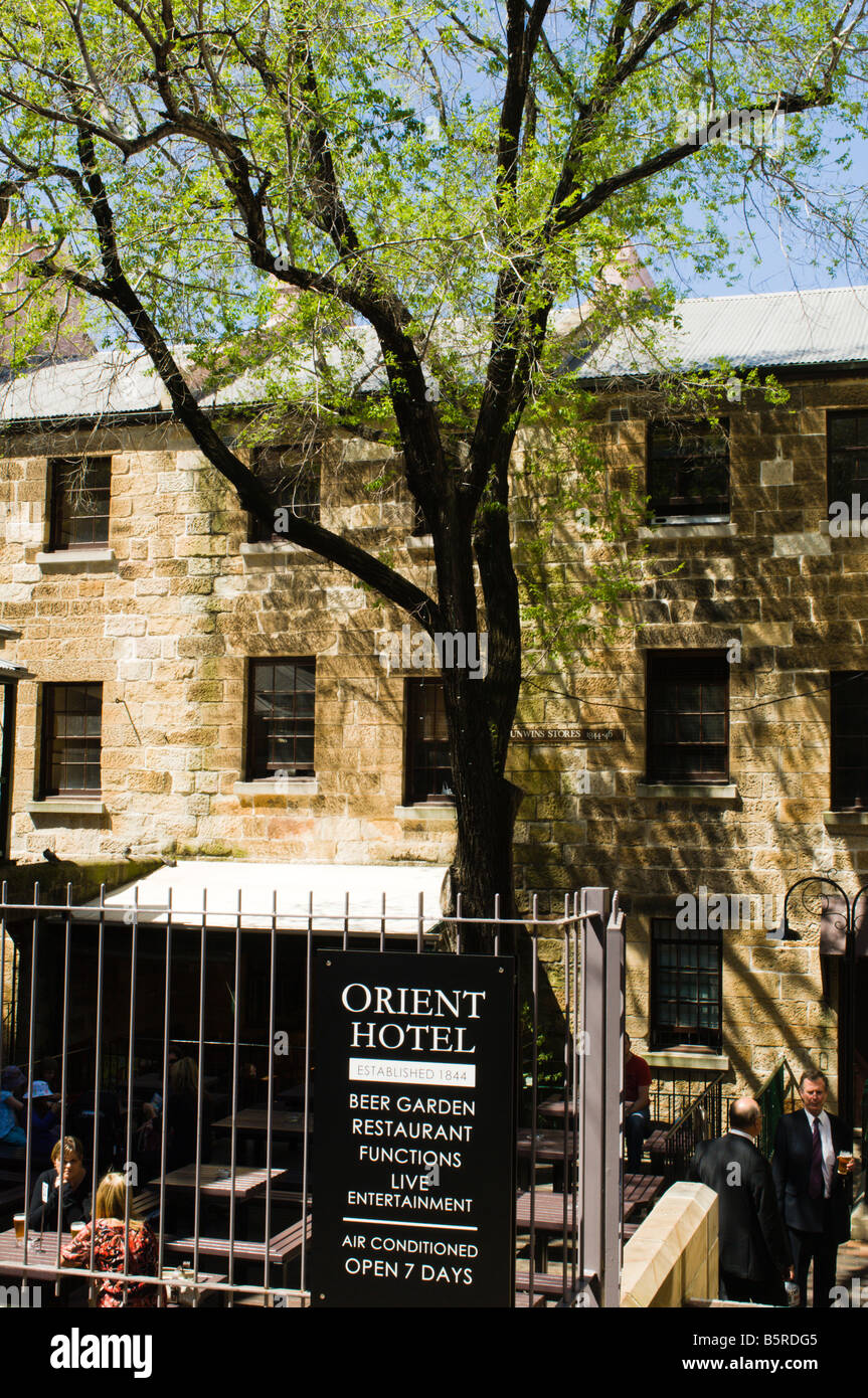People drinking at a pub in The Rocks area of Sydney Stock Photo - Alamy