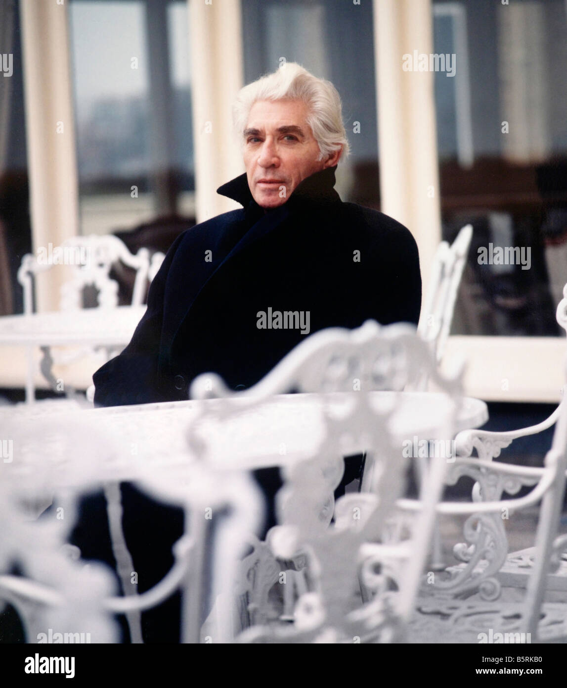 Actor Frank Finlay photographed in Bournemouth Stock Photo - Alamy