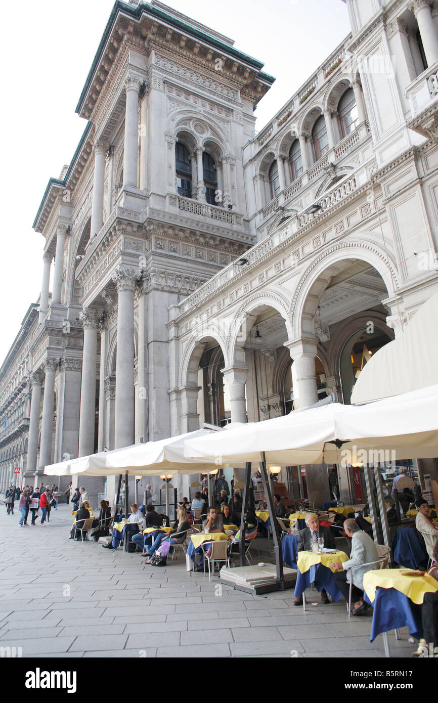 Milan evening meal hi-res stock photography and images - Alamy