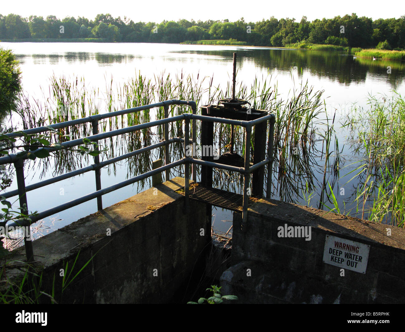 Sluice gate, sluiceway an artificial channel for carrying water, which ...