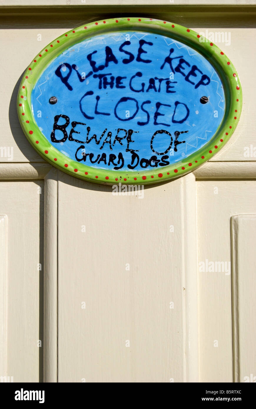 Keep gate closed hi-res stock photography and images - Alamy