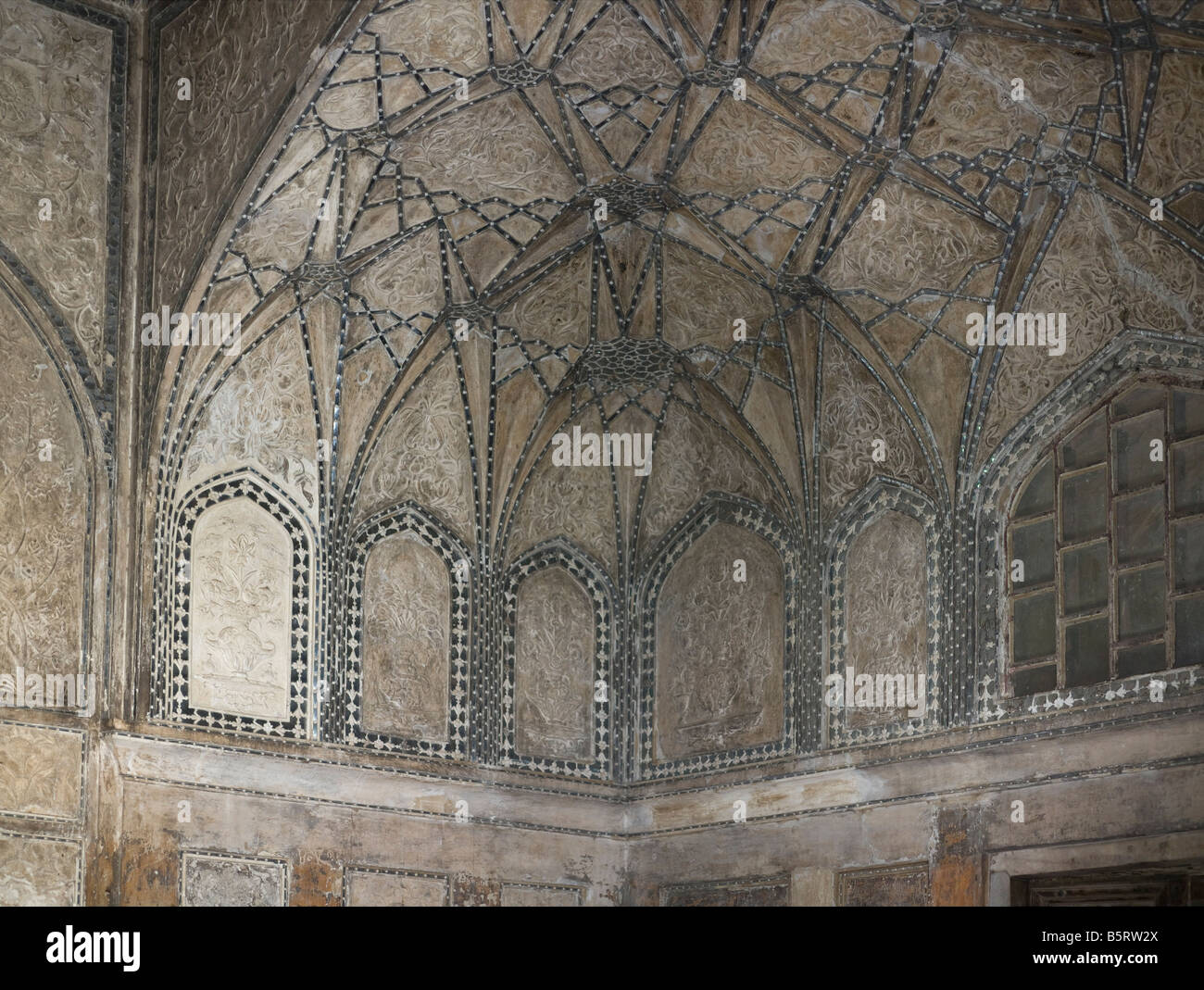 Rang Mahal Red Fort Delhi India interior built by Shah Jahan 1639-48 ...