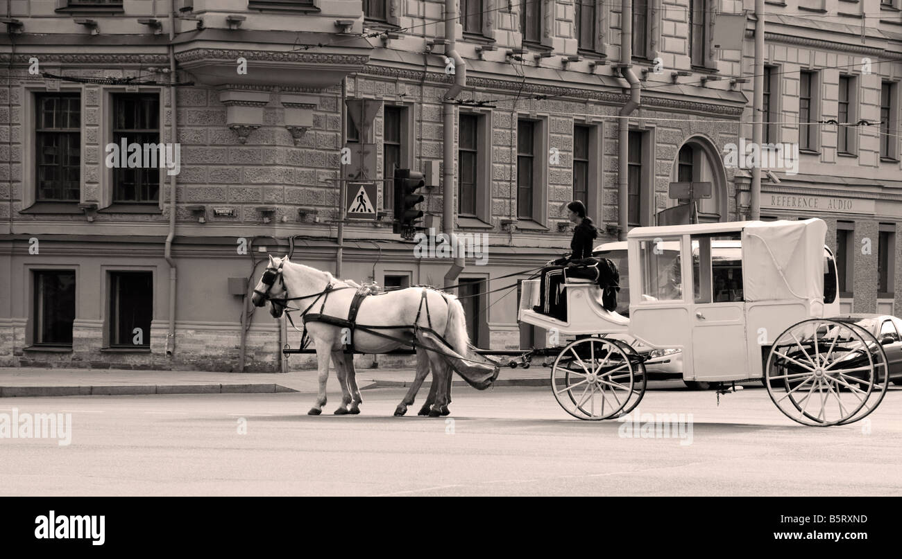 Russia russian horse carriage hi-res stock photography and images - Alamy