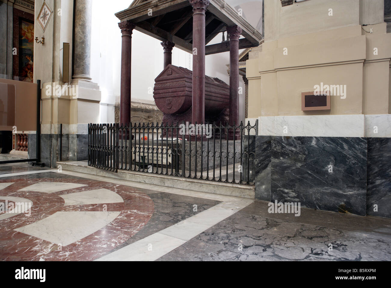 Tomb of roger ii hi-res stock photography and images - Alamy