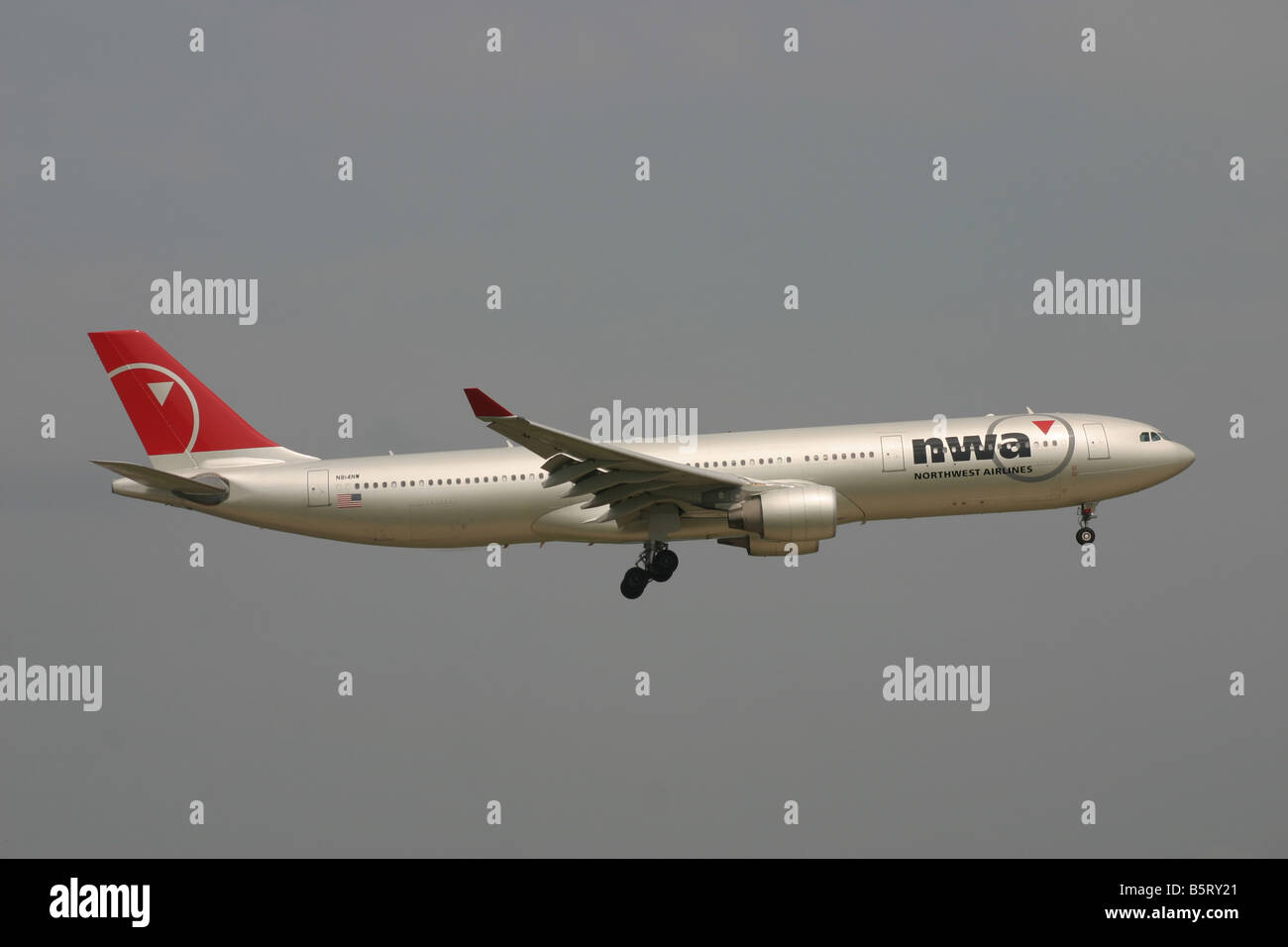 Northwest airlines hi-res stock photography and images - Alamy