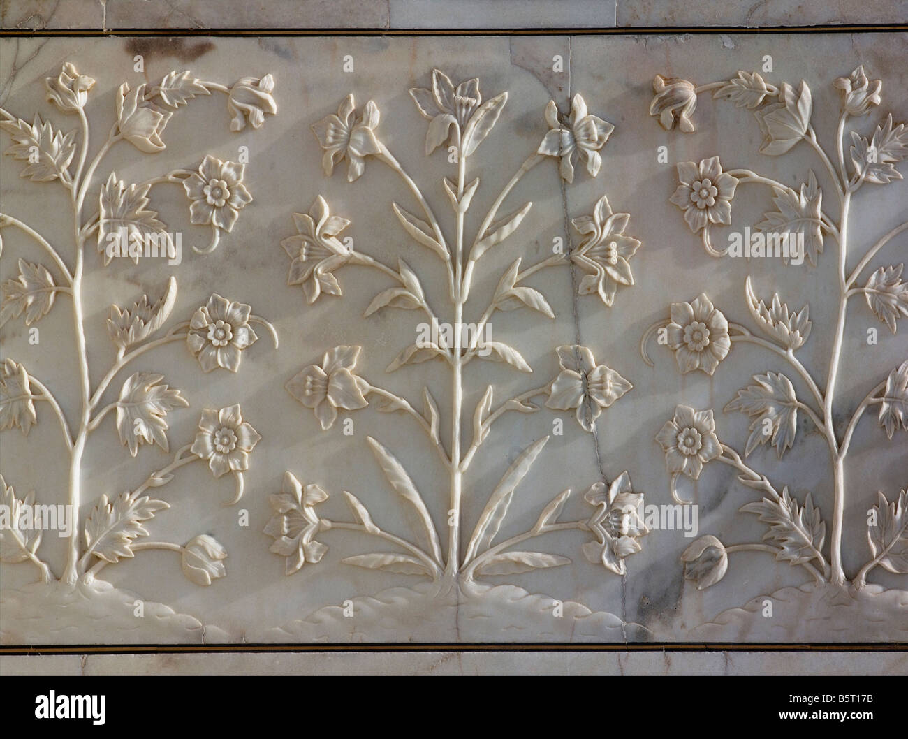 Taj Mahal Marble Panel Of Flowers Stock Photo - Alamy