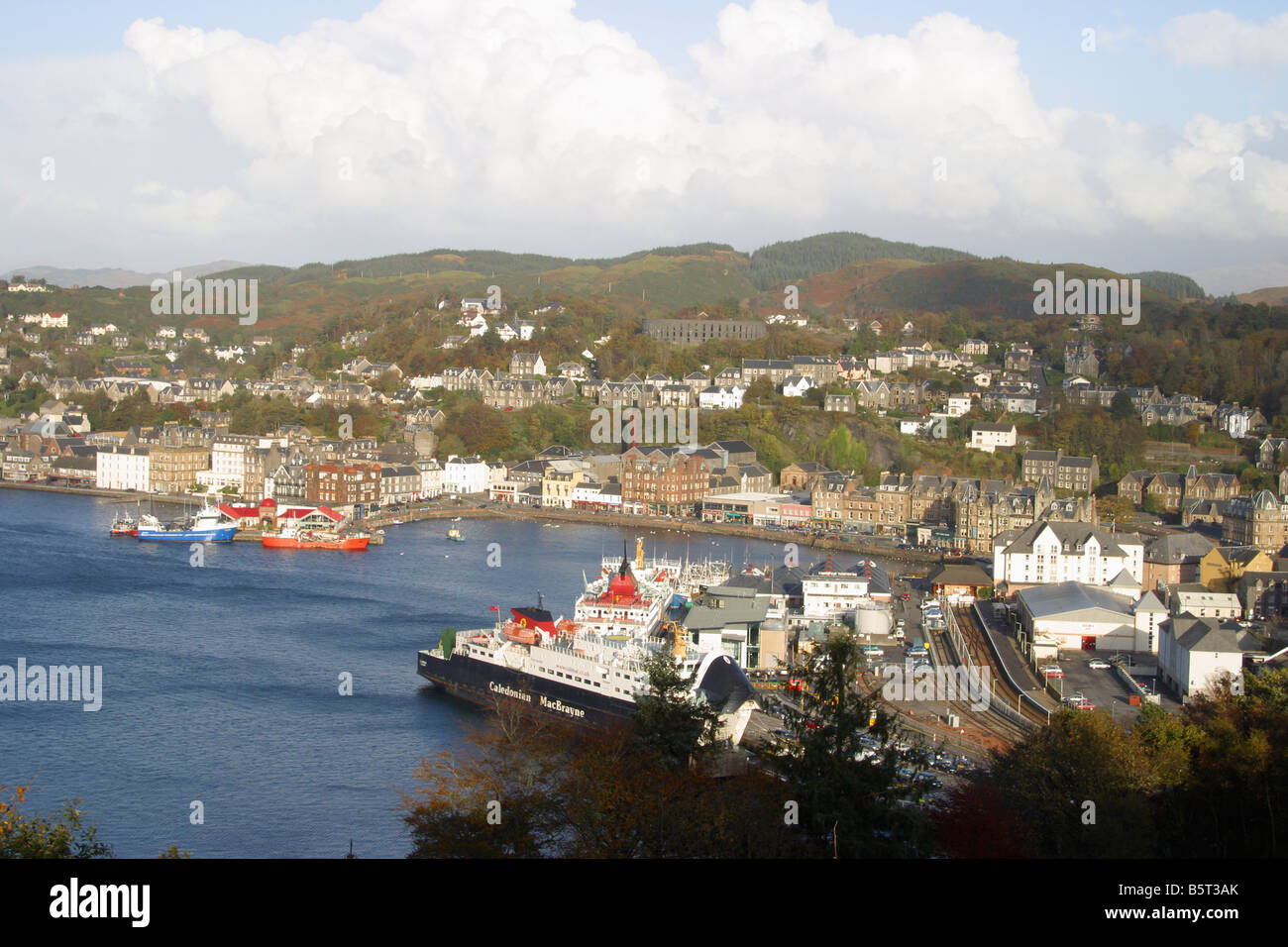 Wide view over Oban harbour, Scotland Stock Photo - Alamy