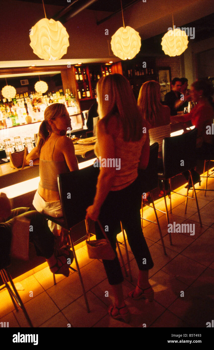 Glowbal hi-res stock photography and images - Alamy