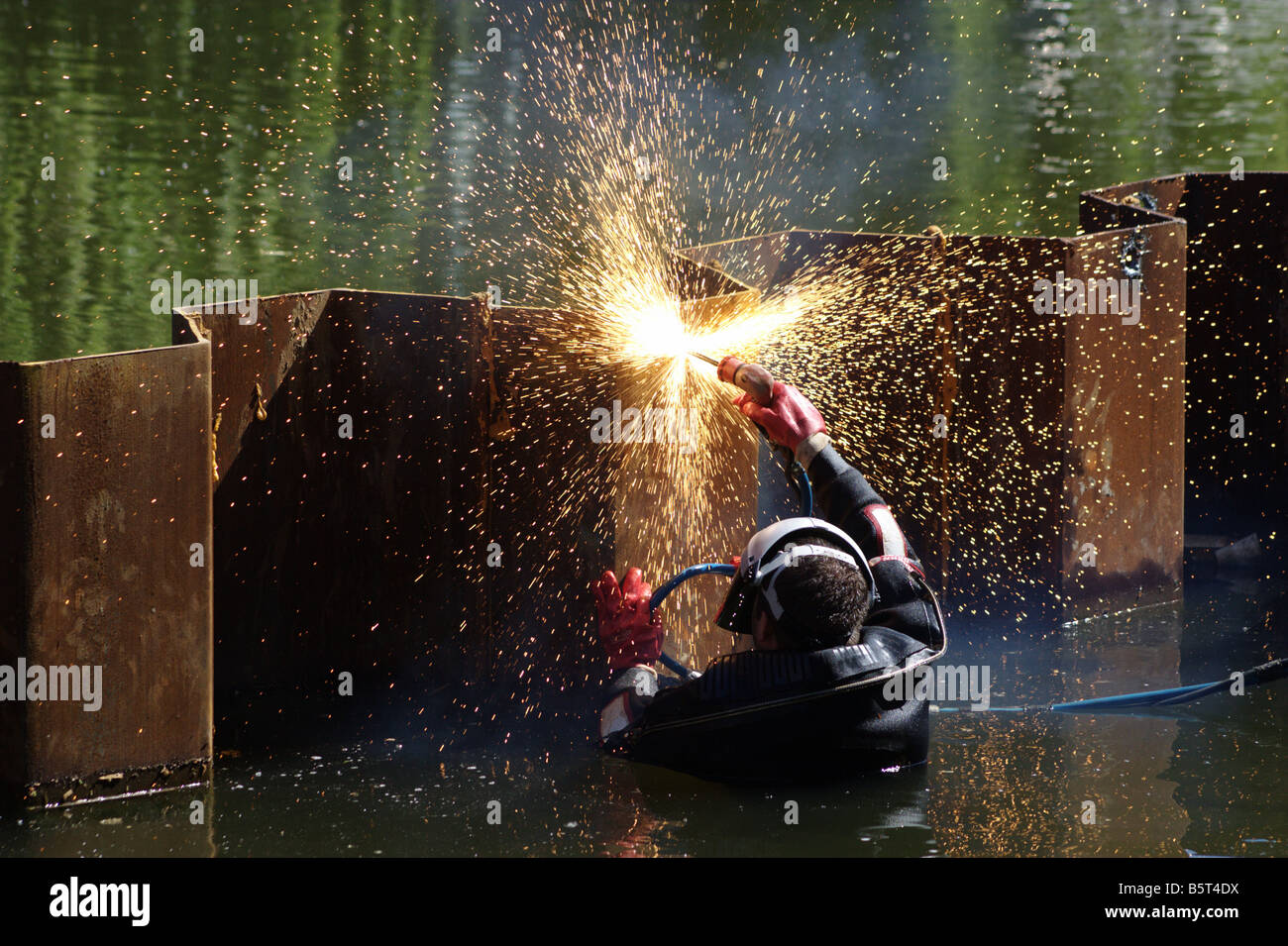 marine welder diver river helmet cutter piling arc welding repairing ...