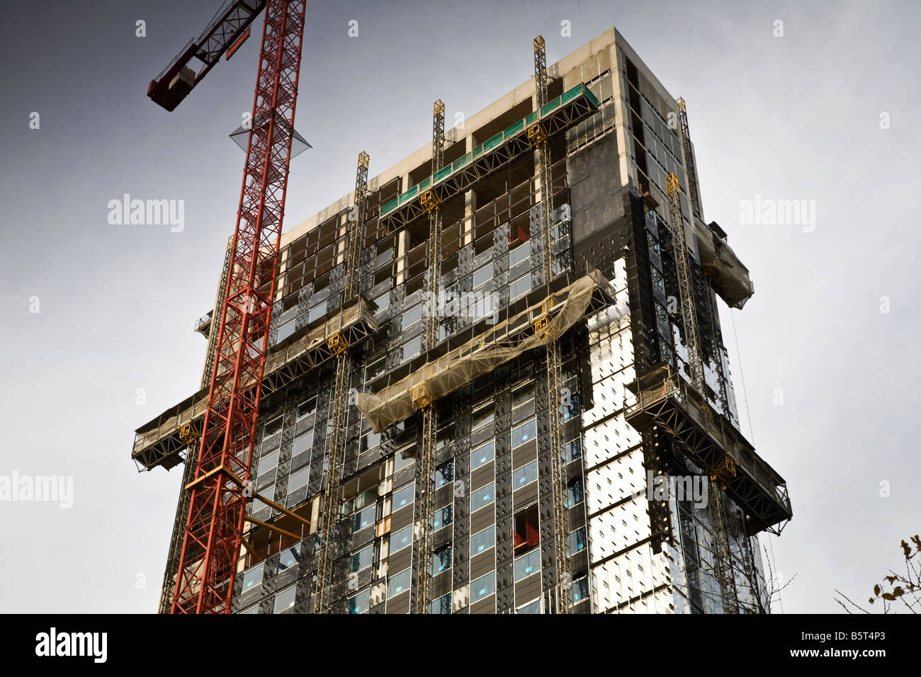 High rise apartments under construction in Leeds Stock Photo - Alamy