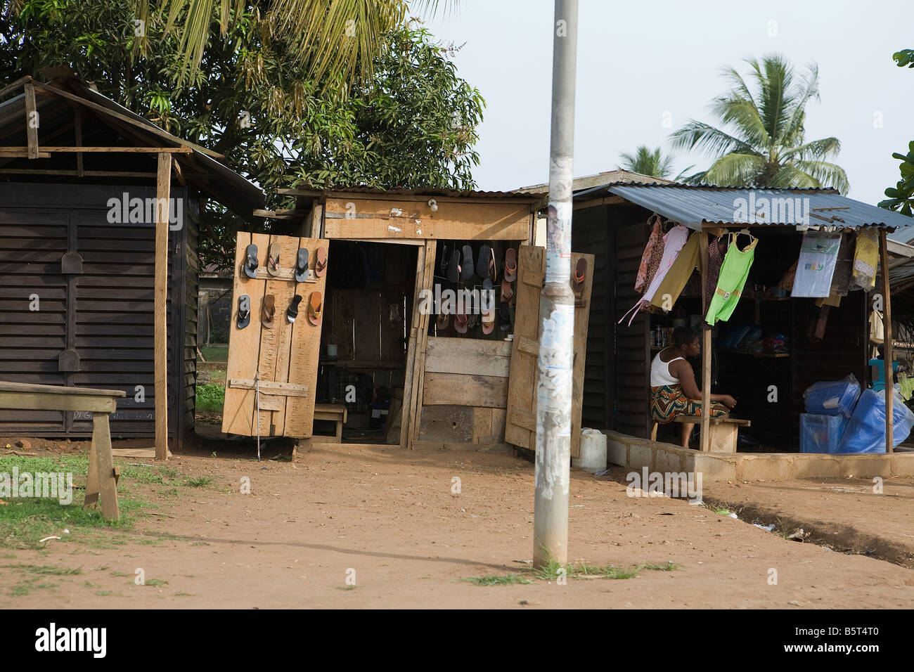 Shady shack hi-res stock photography and images - Alamy