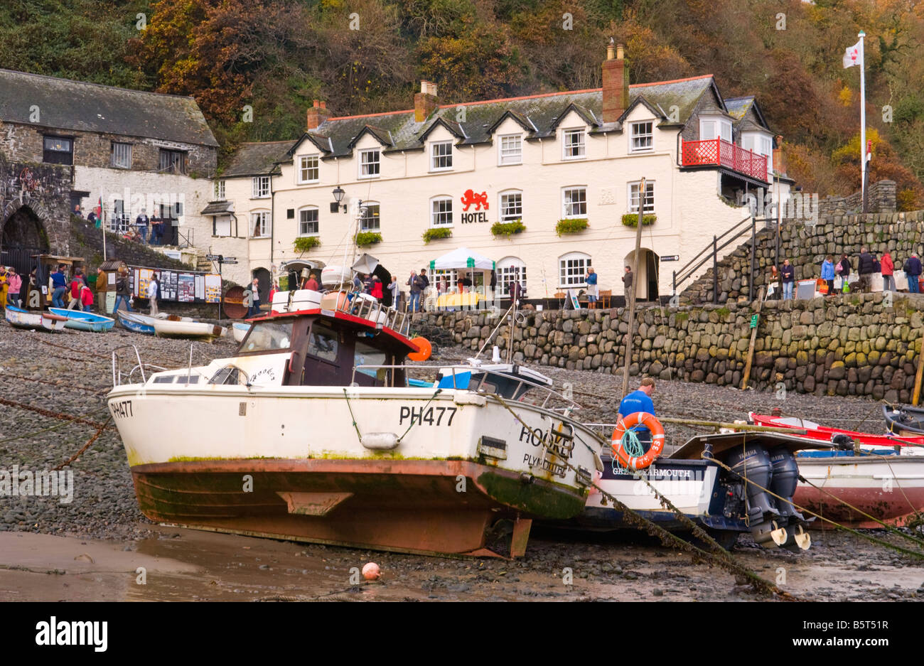 RED LION HOTEL during the annual herring festival on the harbour in the ...
