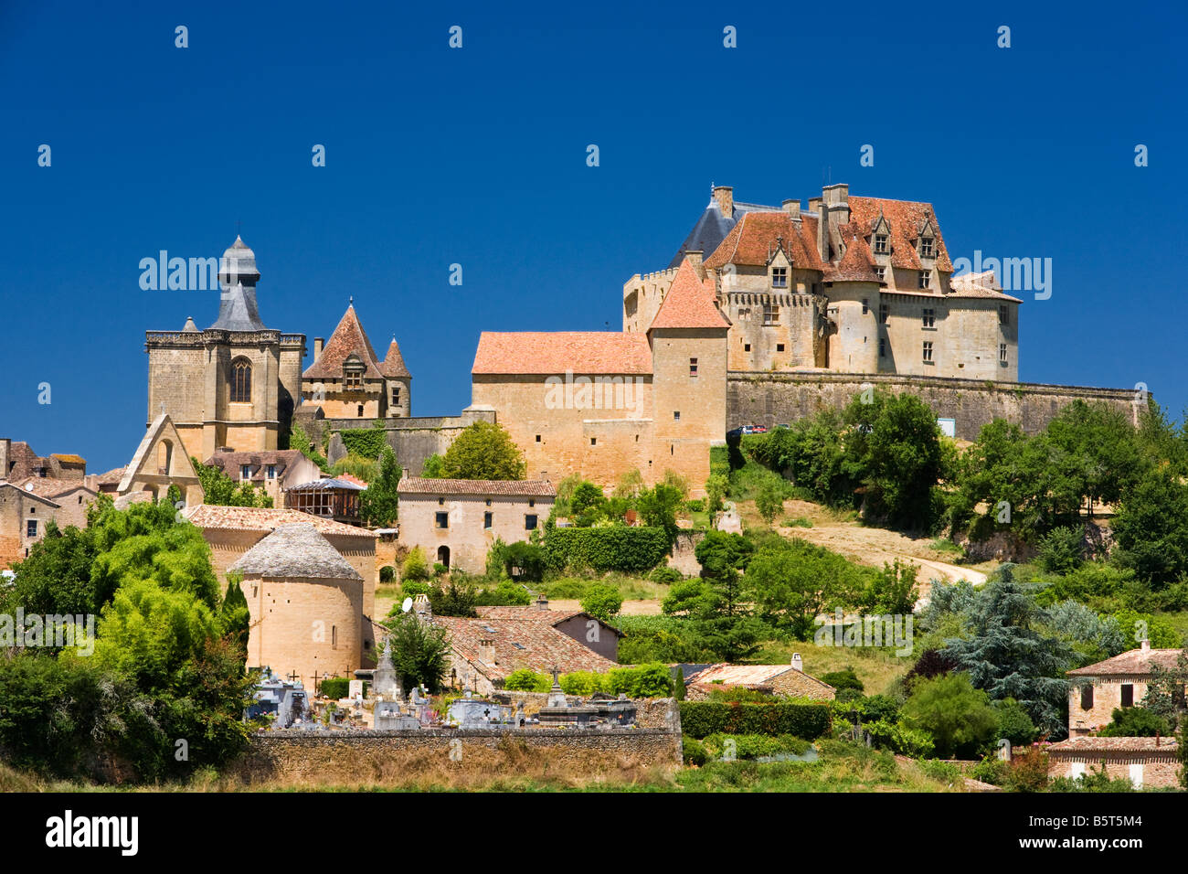 France in middle ages hi-res stock photography and images - Alamy