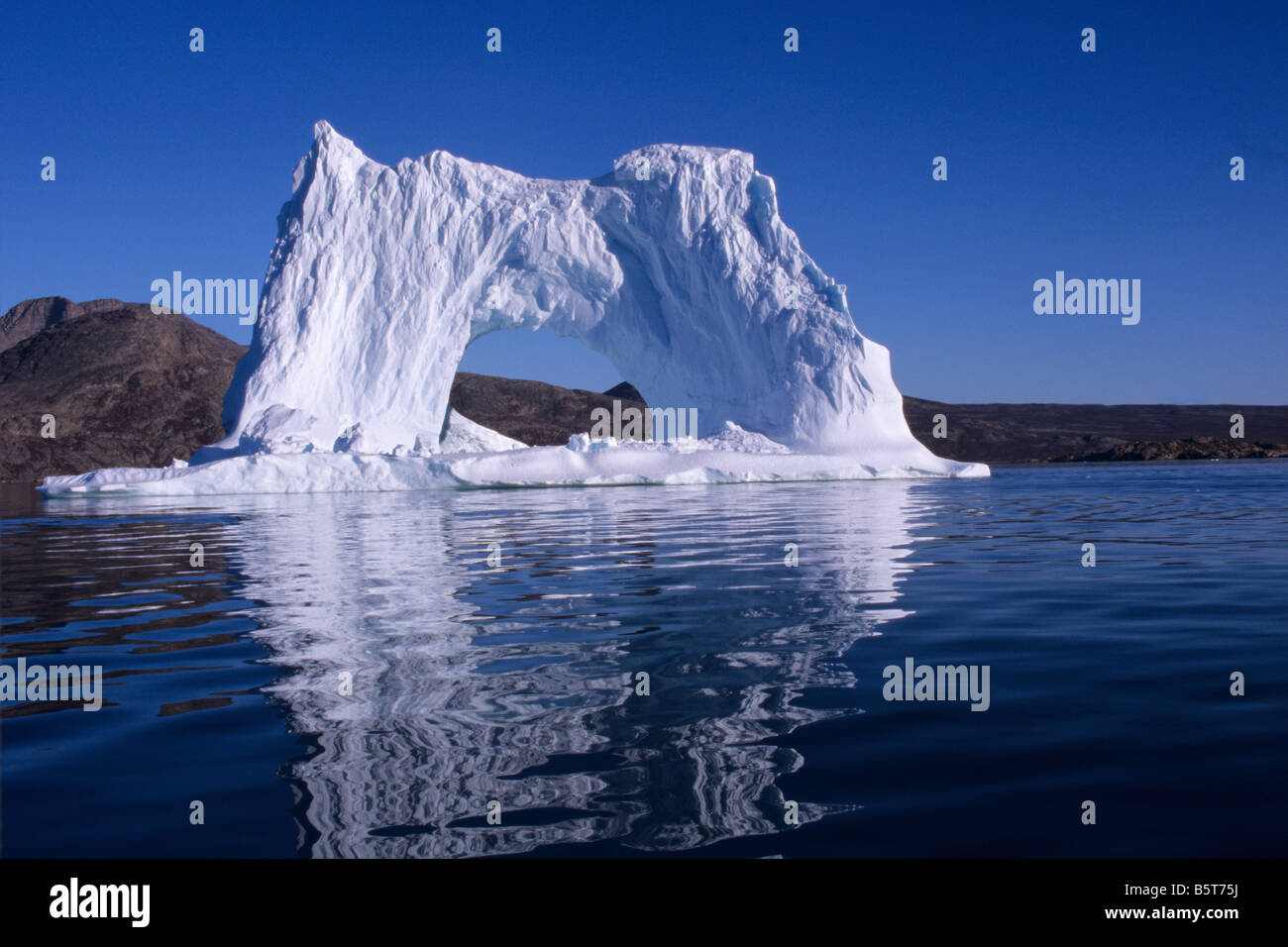 Iceberg arches hi-res stock photography and images - Alamy