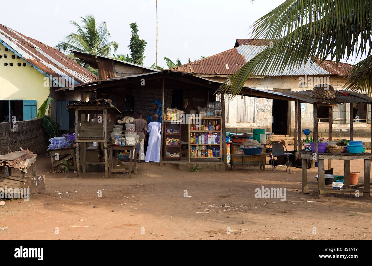 Shady shack hi-res stock photography and images - Alamy