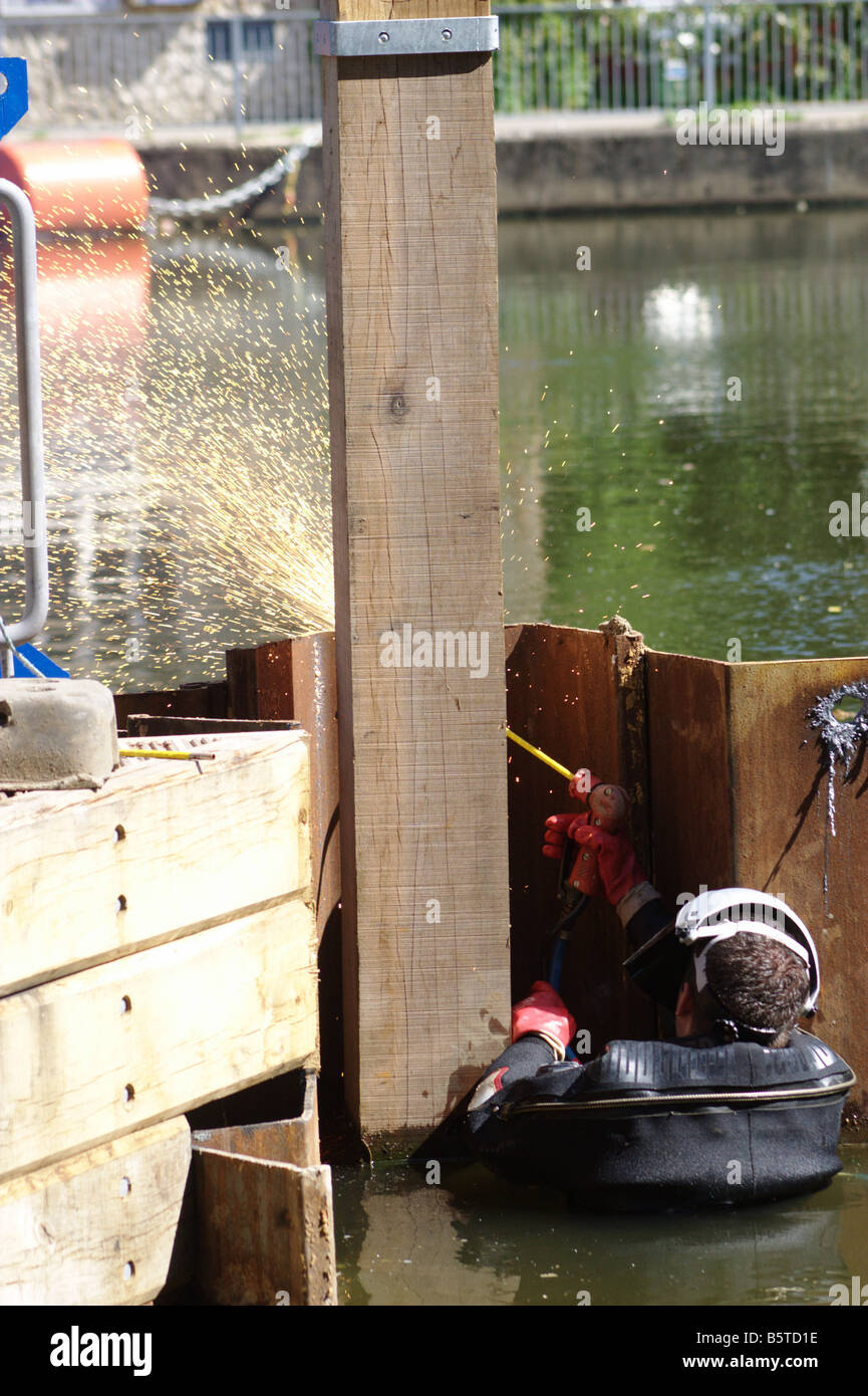 marine welder diver river helmet cutter piling arc welding repairing ...