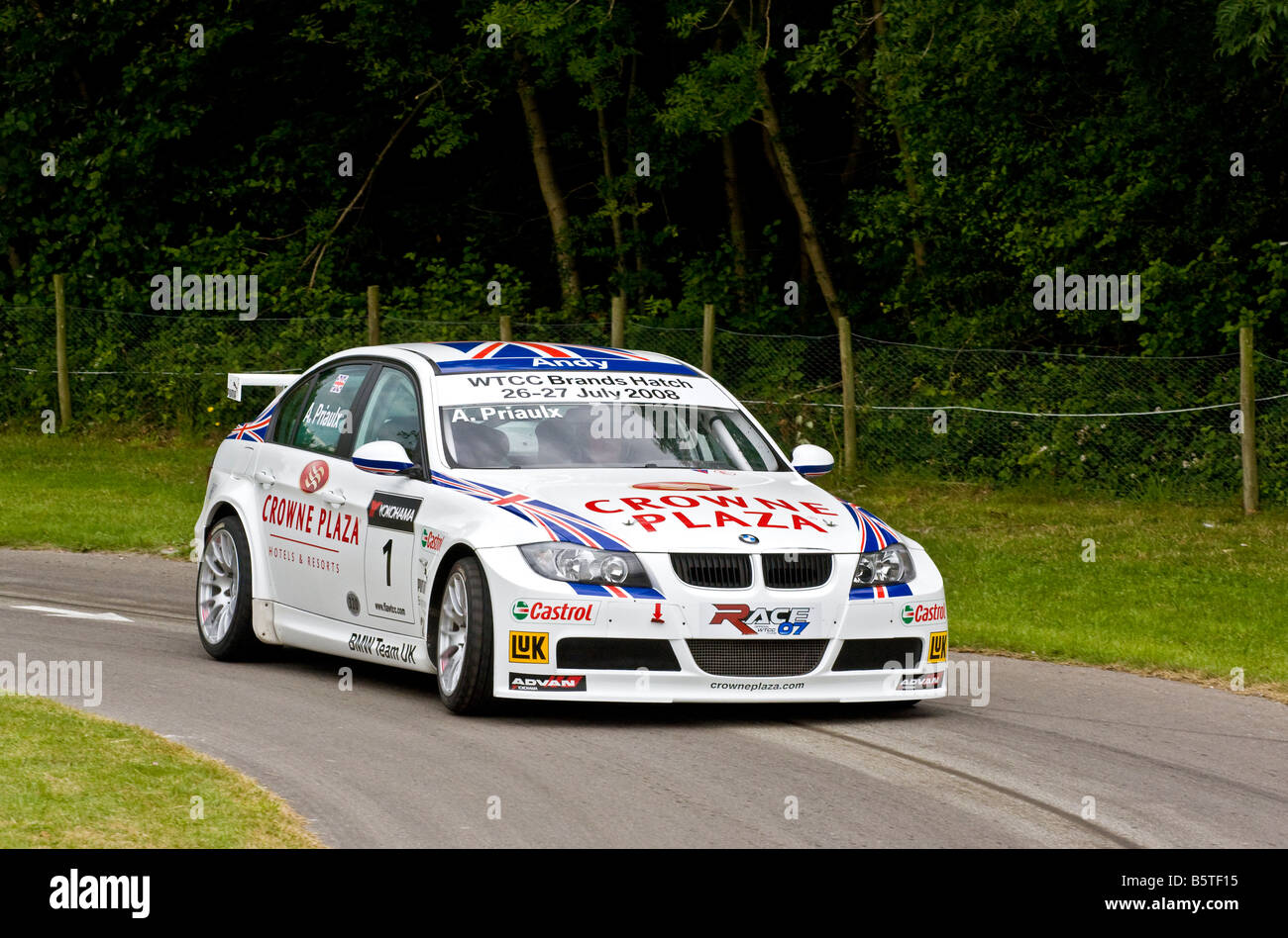 Bmw 320i hi-res stock photography and images - Alamy