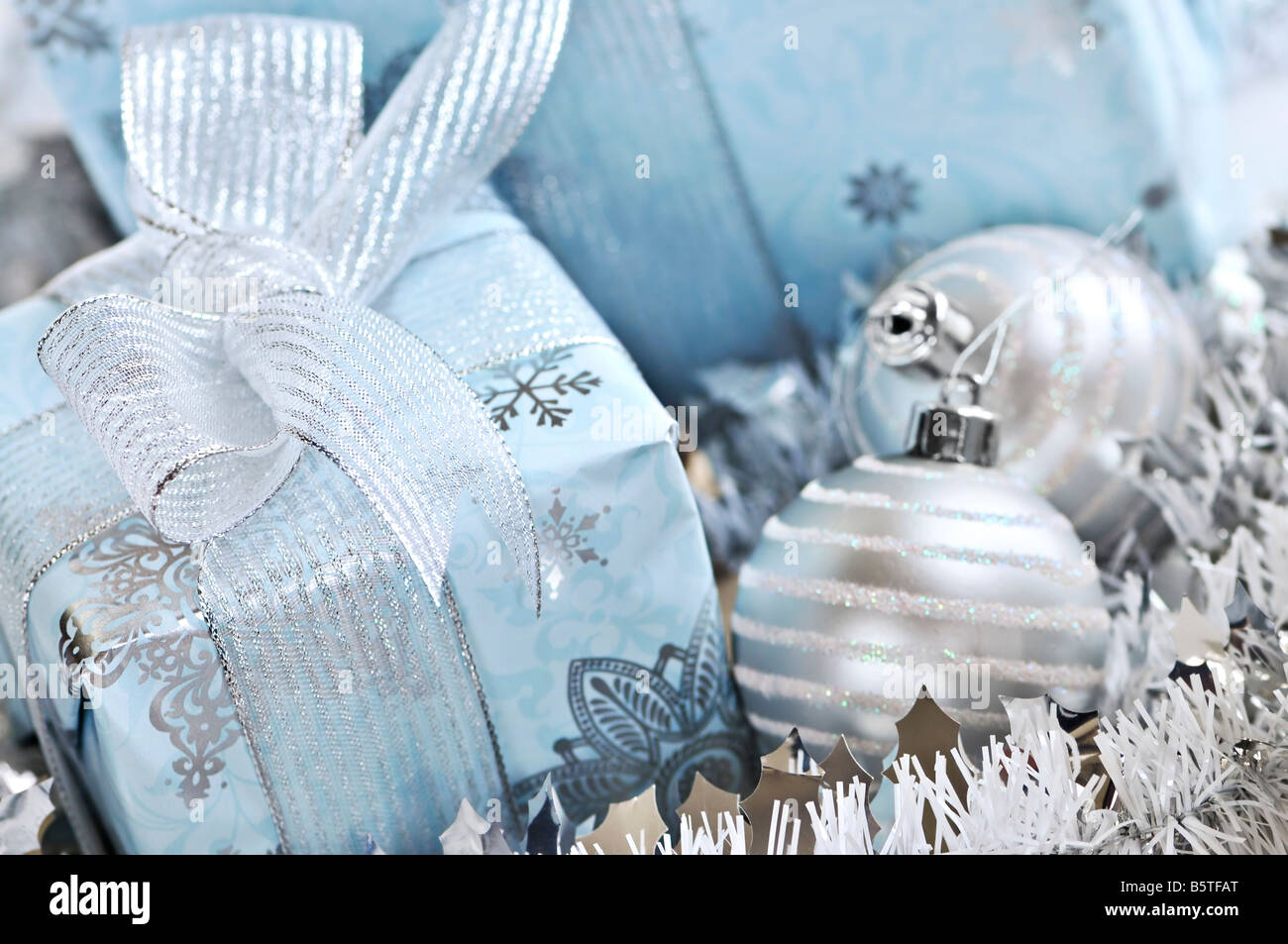 Various small ornaments hi-res stock photography and images - Alamy