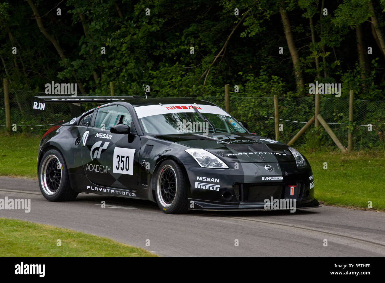 2004 Nissan 350Z GT4 with driver Carlos Tavares at Goodwood Festival of ...