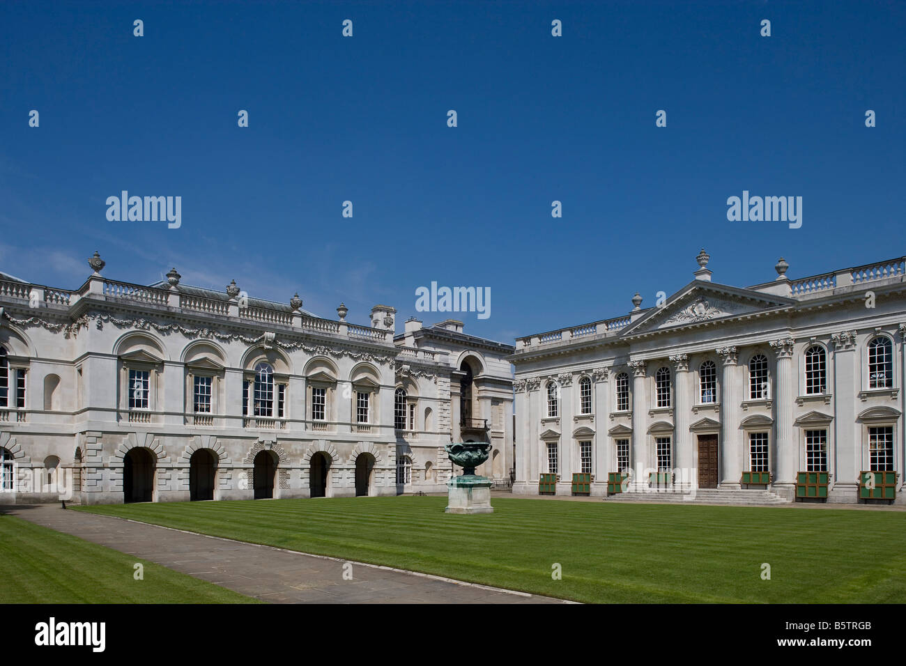 Senate house cambridge uk hi-res stock photography and images - Alamy