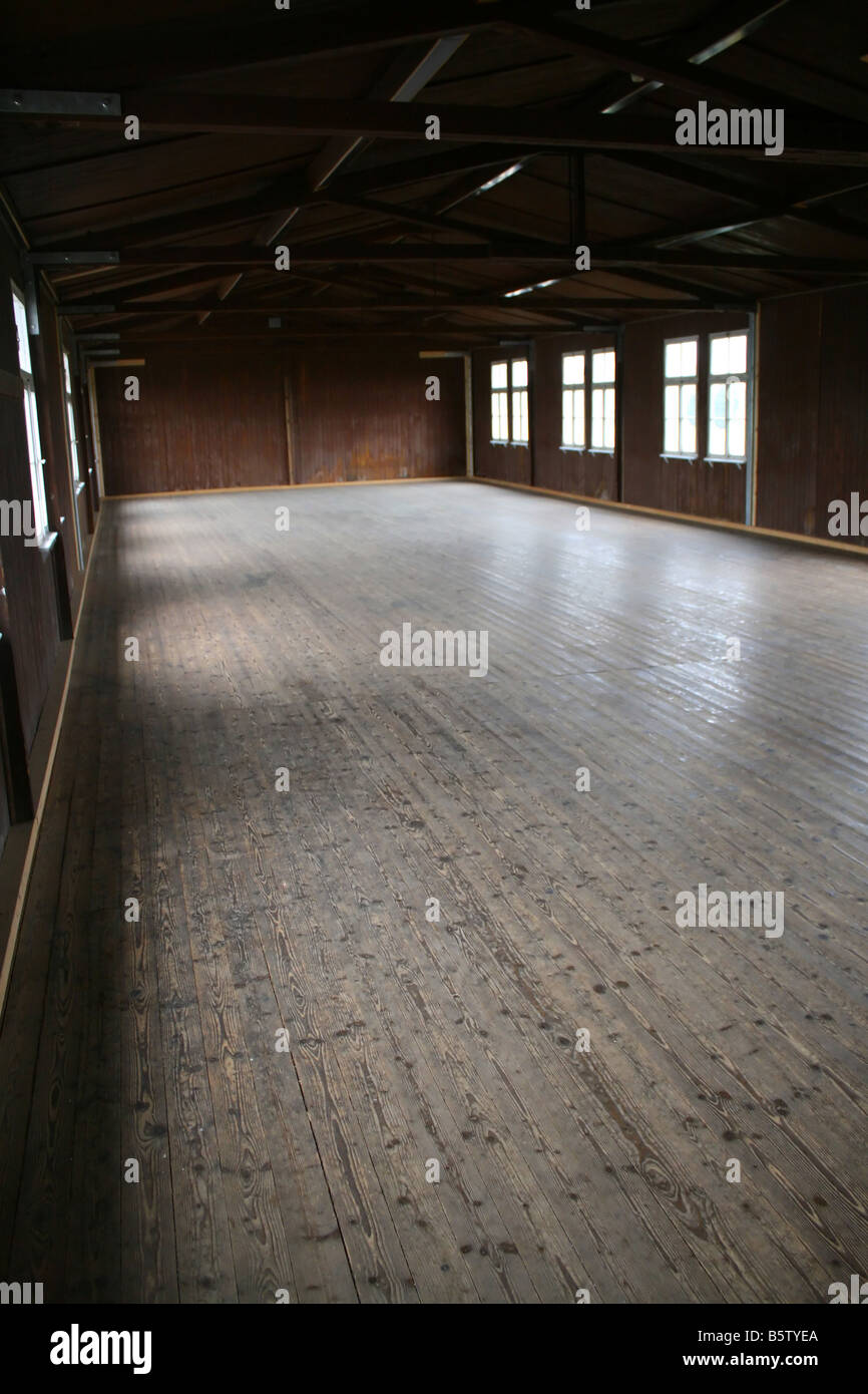 Empty hall hi-res stock photography and images - Alamy