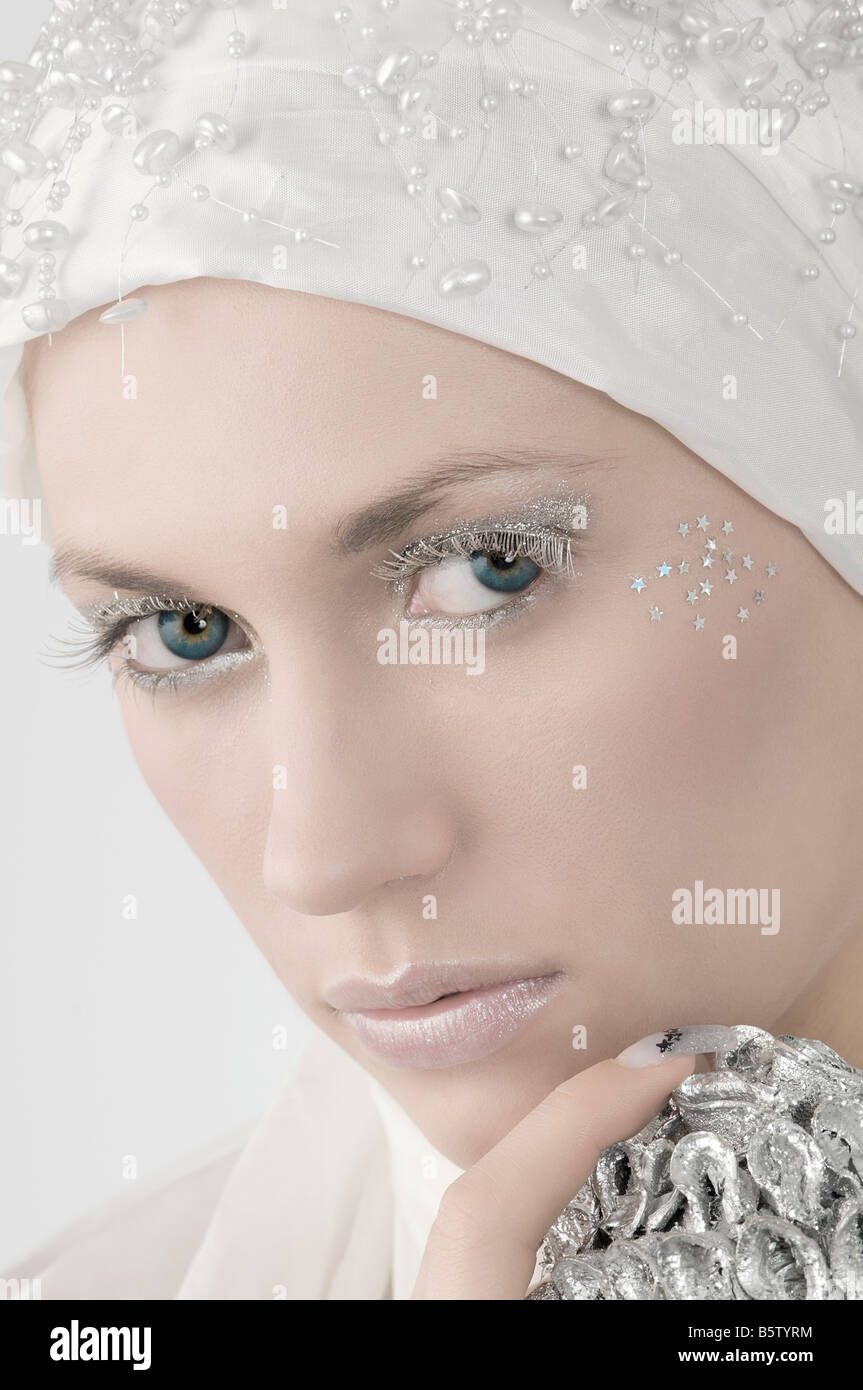 Star on face hi-res stock photography and images - Alamy