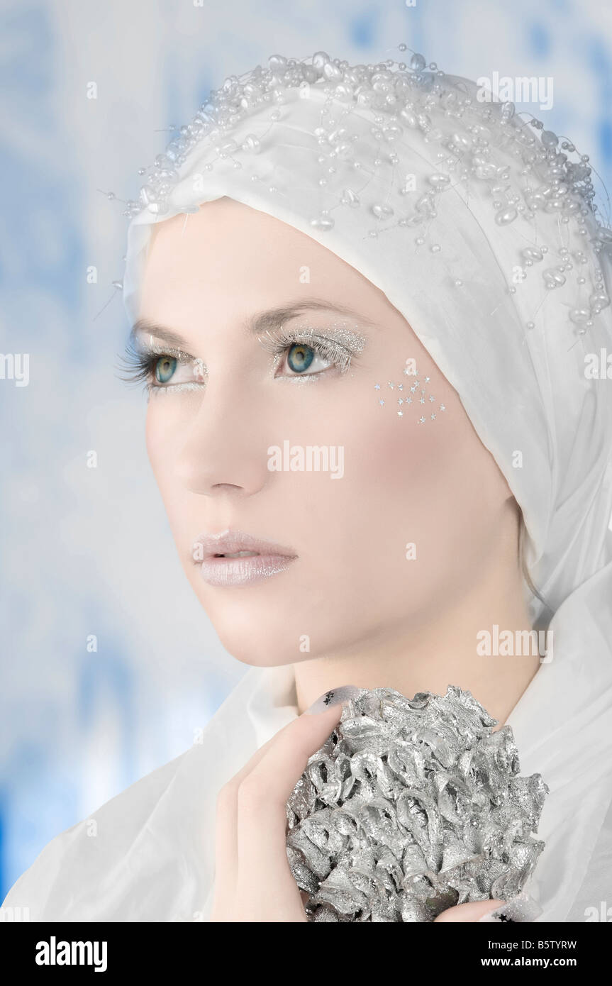 Star on face hi-res stock photography and images - Alamy