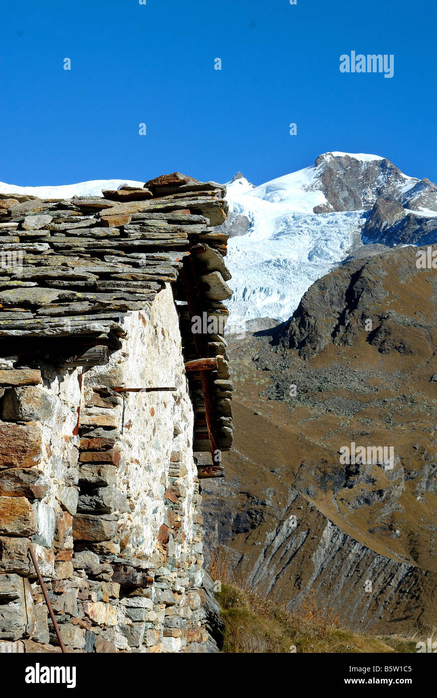 Alpe di Roos Piramide Vincent Monte Rosa Valle di Gressoney Valle d ...