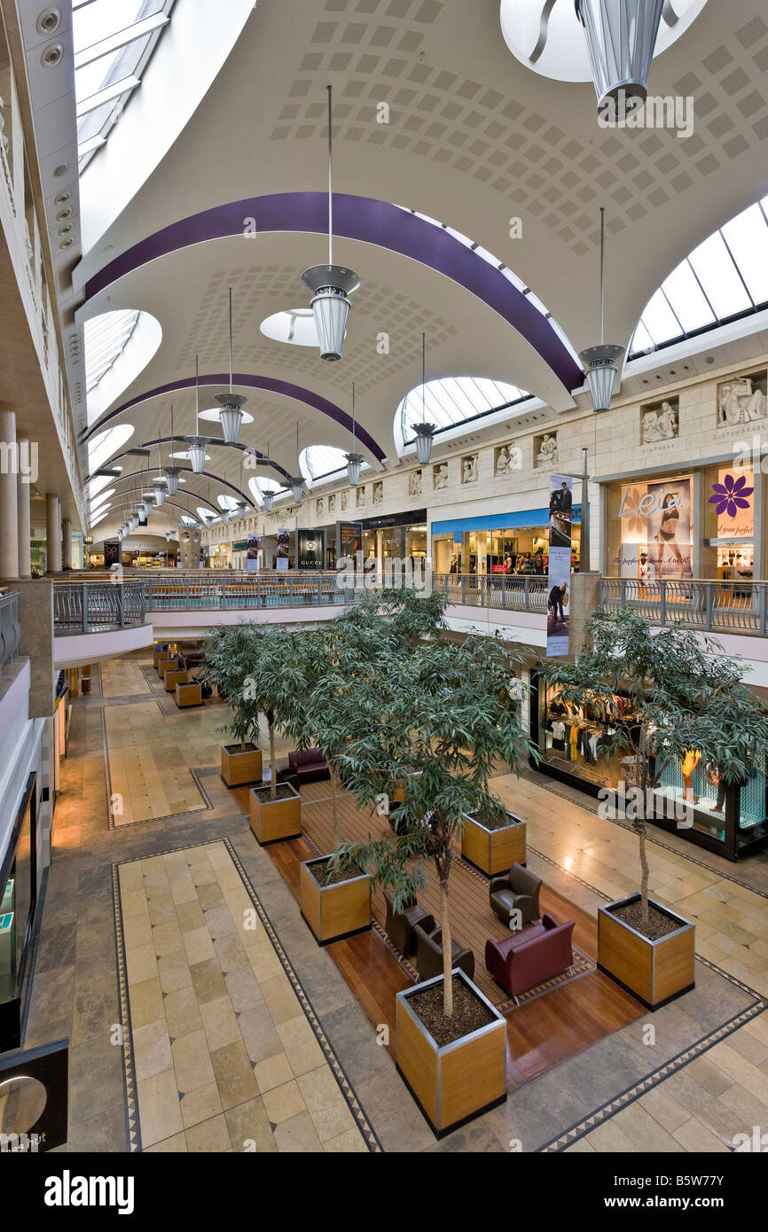 Bluewater mall in kent hi-res stock photography and images - Alamy