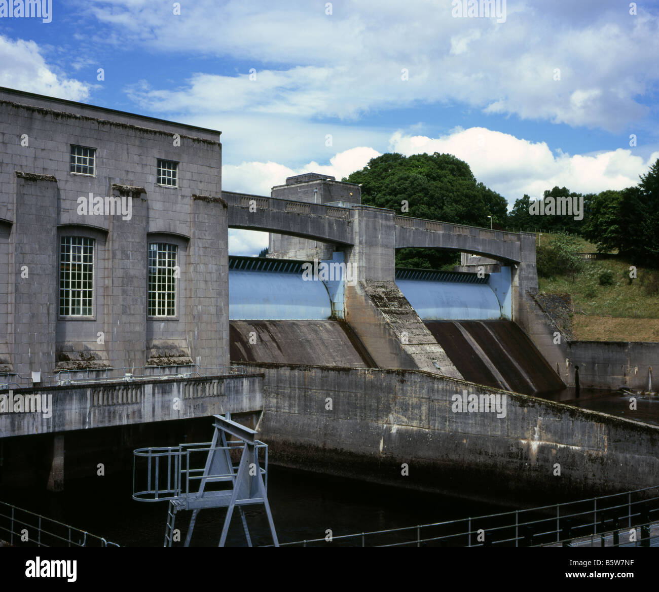 The Dam and Hydro Electric power Station on The River Tummel at ...
