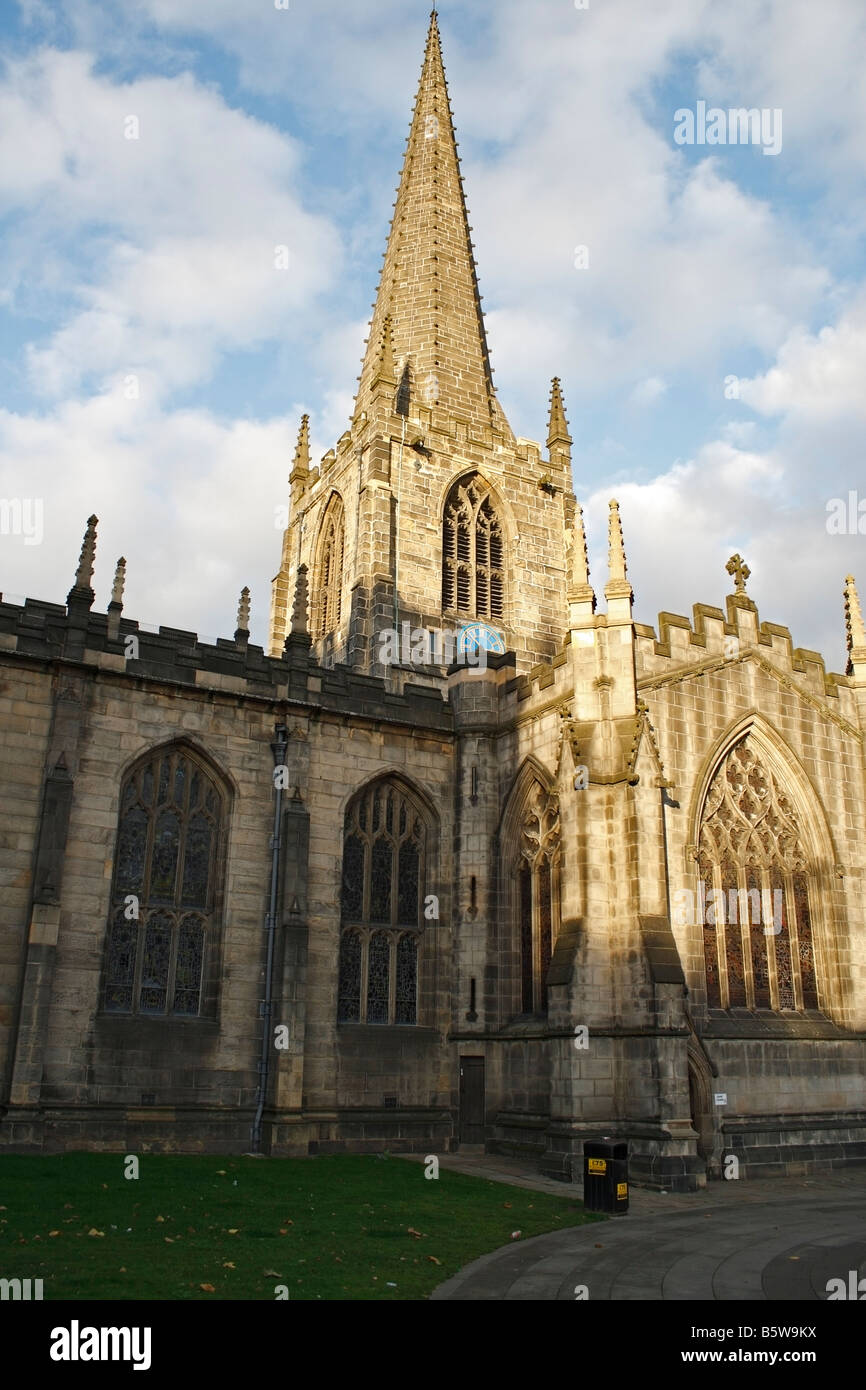 Sheffield cathedral church hi-res stock photography and images - Alamy