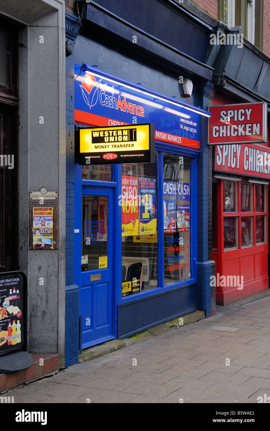 Cash generator shop front hi-res stock photography and images - Alamy