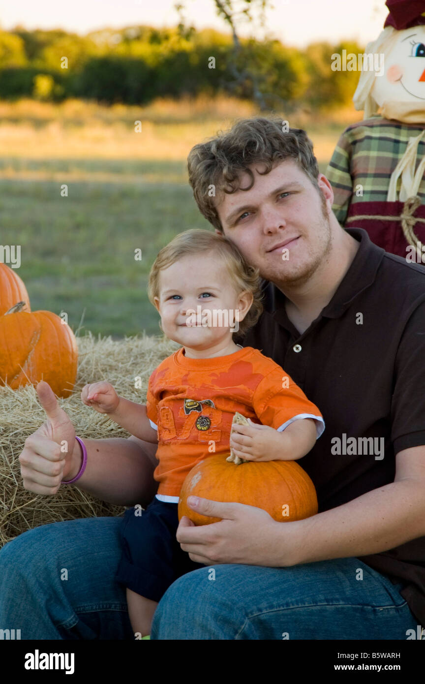 Family two brothers hi-res stock photography and images - Alamy