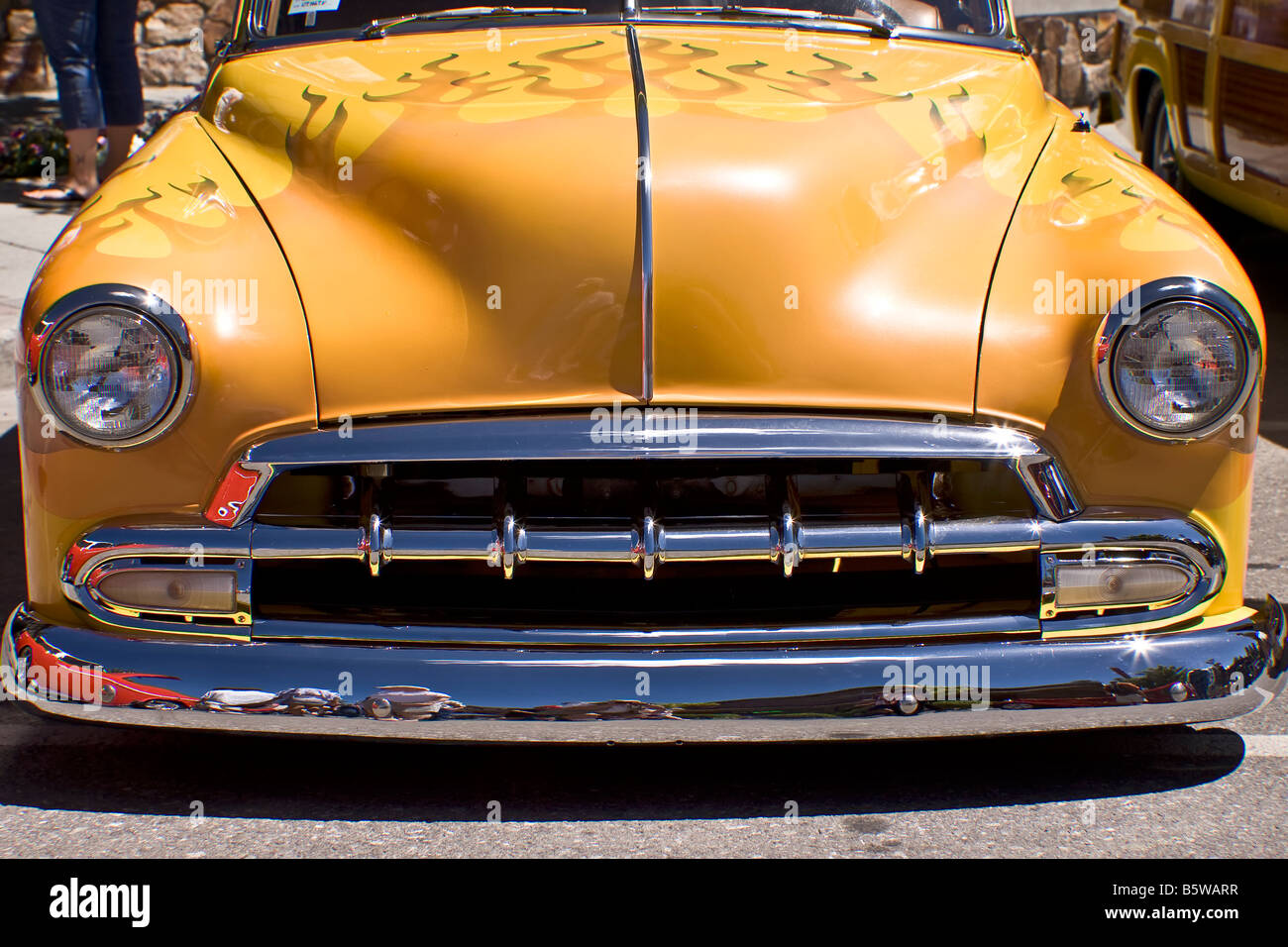 Two tone yellow custom hot rod Stock Photo - Alamy