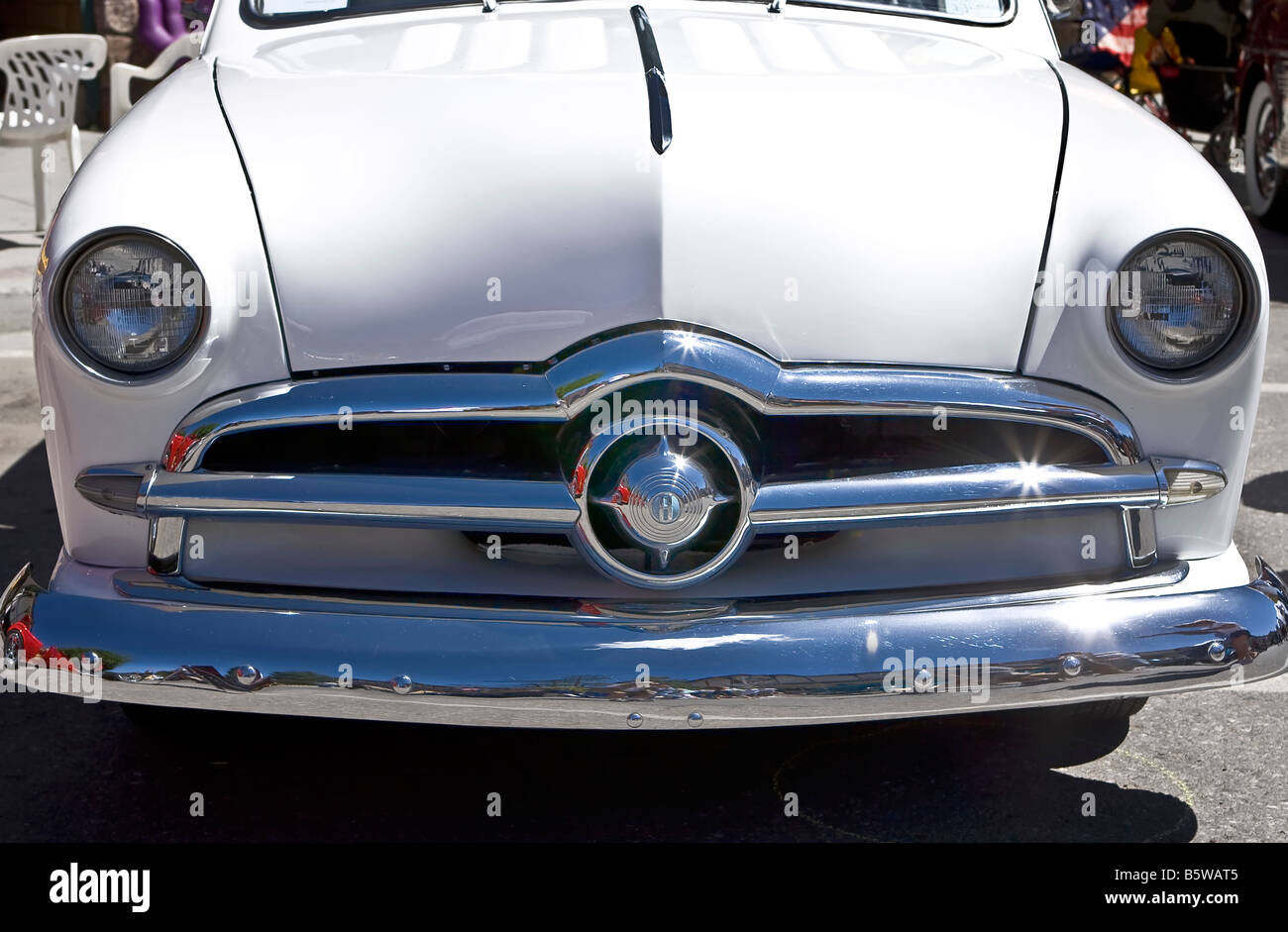 White Ford V8 Stock Photo - Alamy