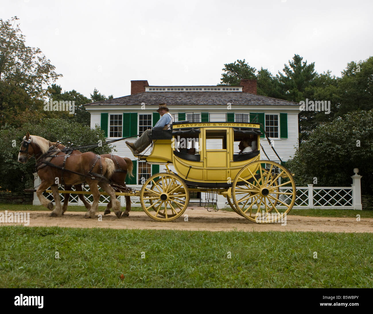 Horse drawn stagecoach hi-res stock photography and images - Alamy