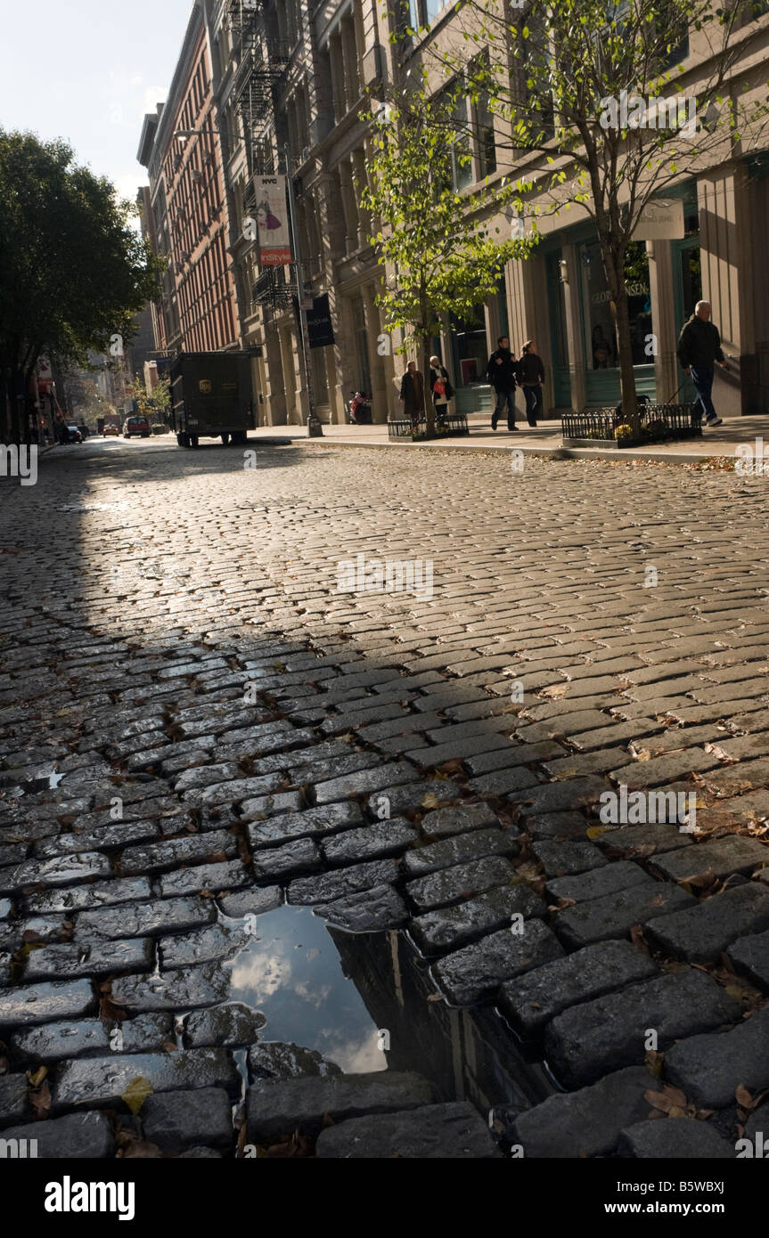 Pot hole neighbourhood neighbourhoods nyc manhattan cobble stone ...
