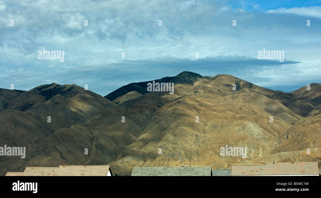 Desert structures hi-res stock photography and images - Alamy