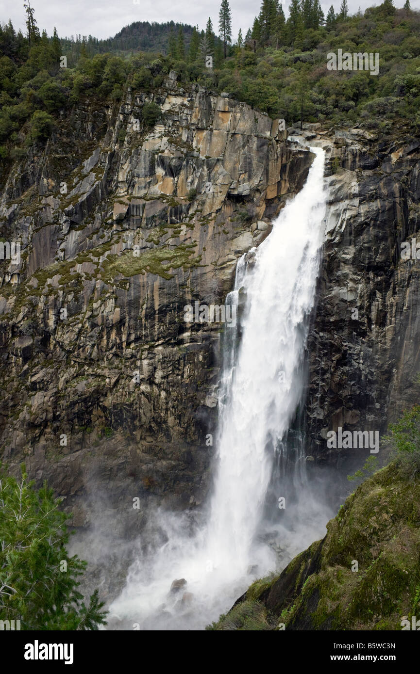 Feather falls hi-res stock photography and images - Alamy