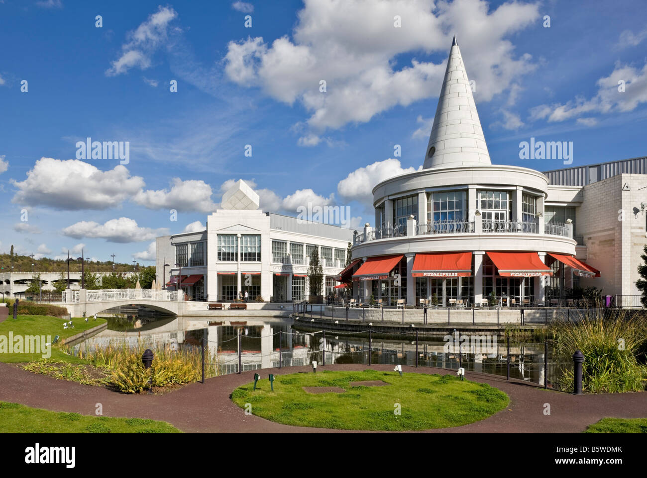 Bluewater mall in kent hi-res stock photography and images - Alamy