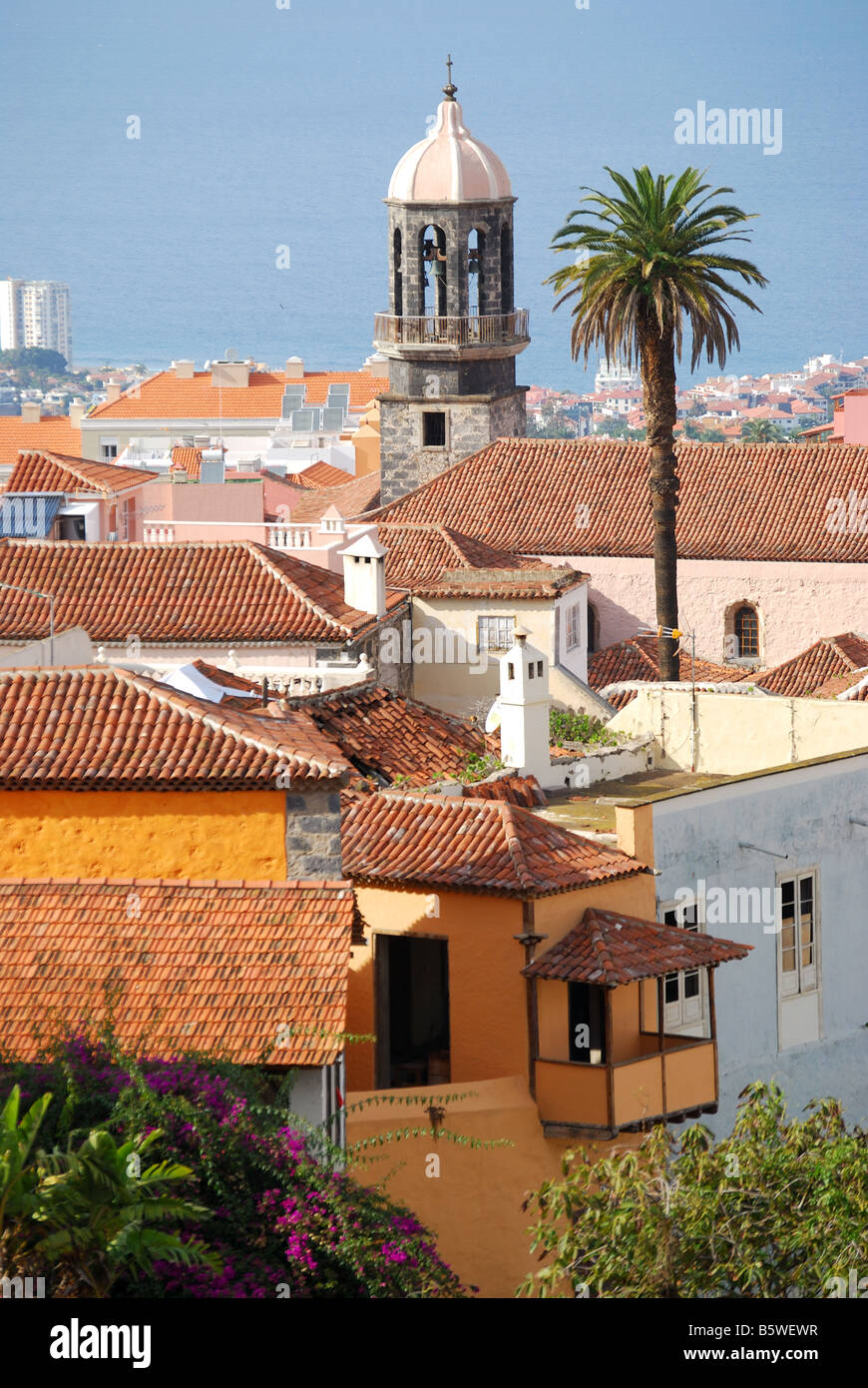 Town view hi-res stock photography and images - Alamy