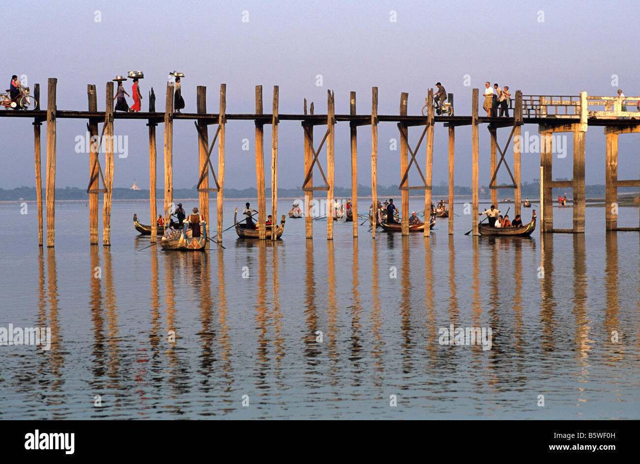 U Bein's Bridge, the world's longest teak bridge, and Taungthaman Lake ...