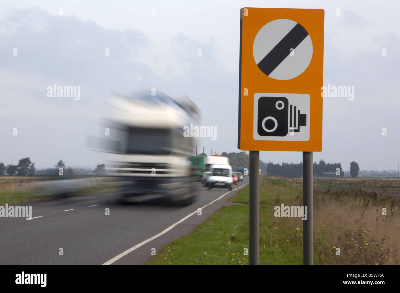 National speed limit road sign hi-res stock photography and images - Alamy
