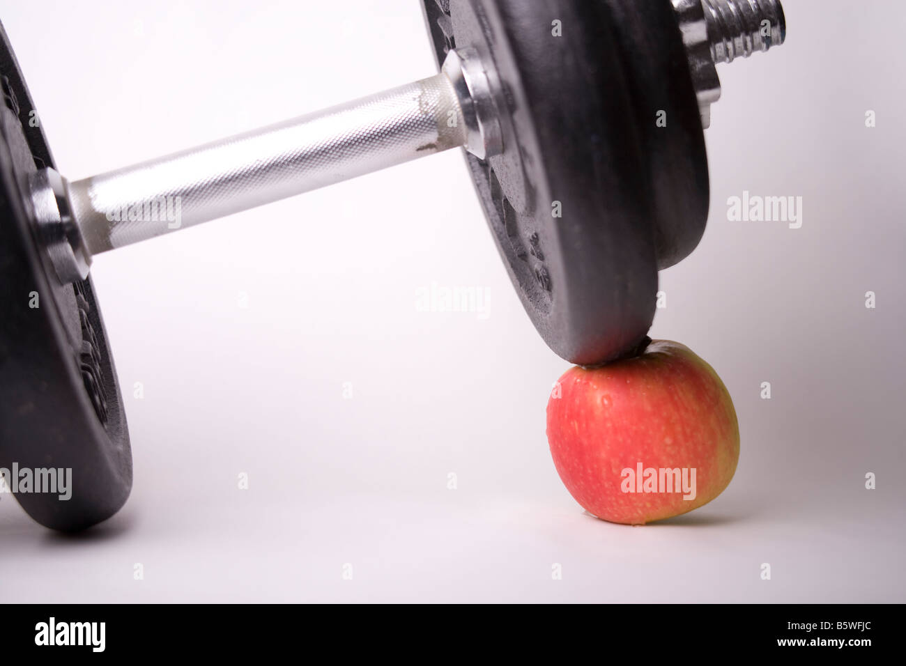 Apple weights hi-res stock photography and images - Alamy