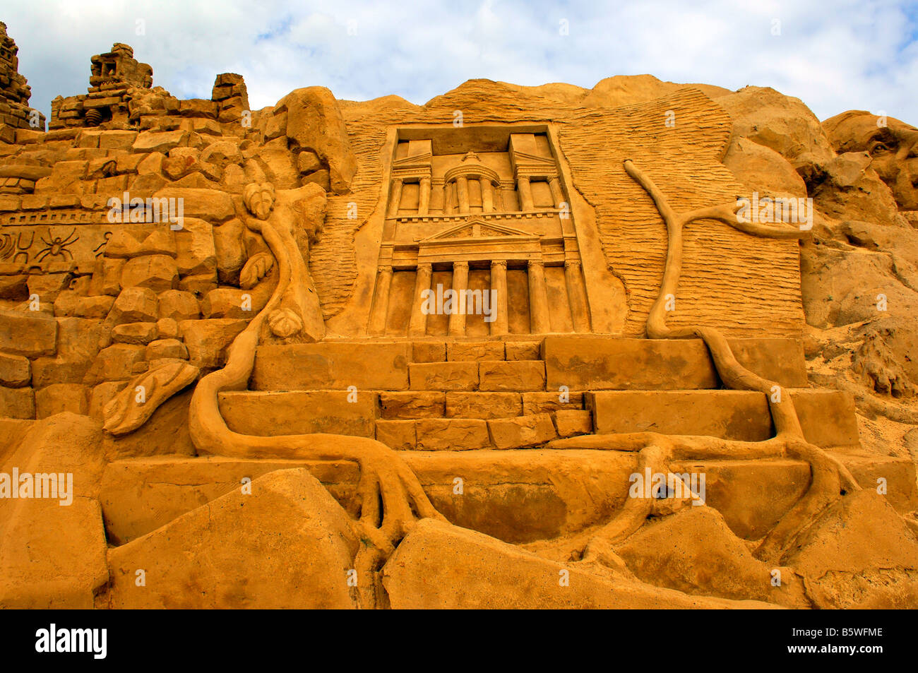 indiana jones set based on petra jordan Stock Photo - Alamy