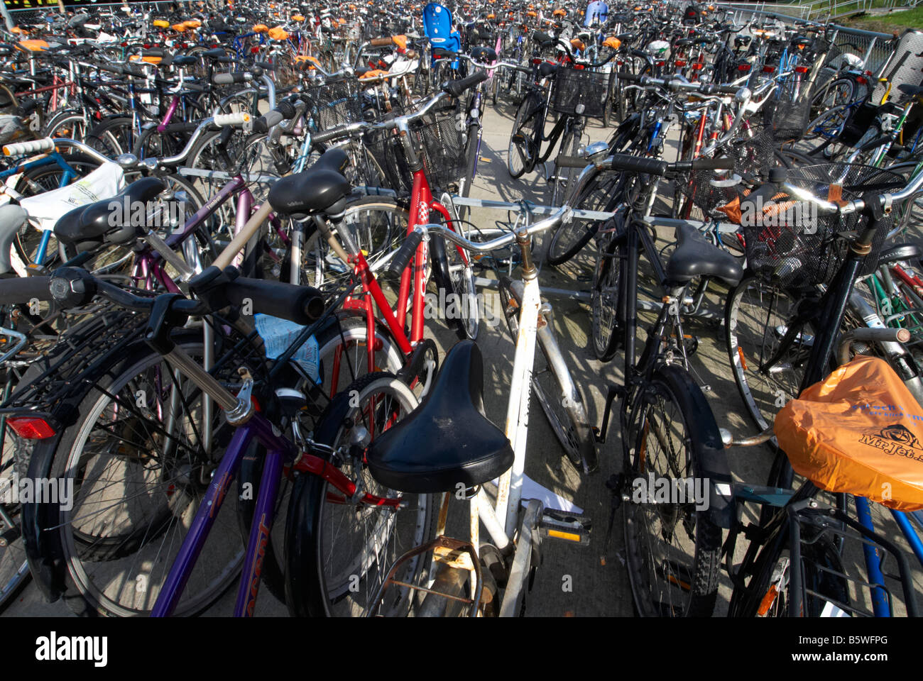 Hjul hi-res stock photography and images - Alamy