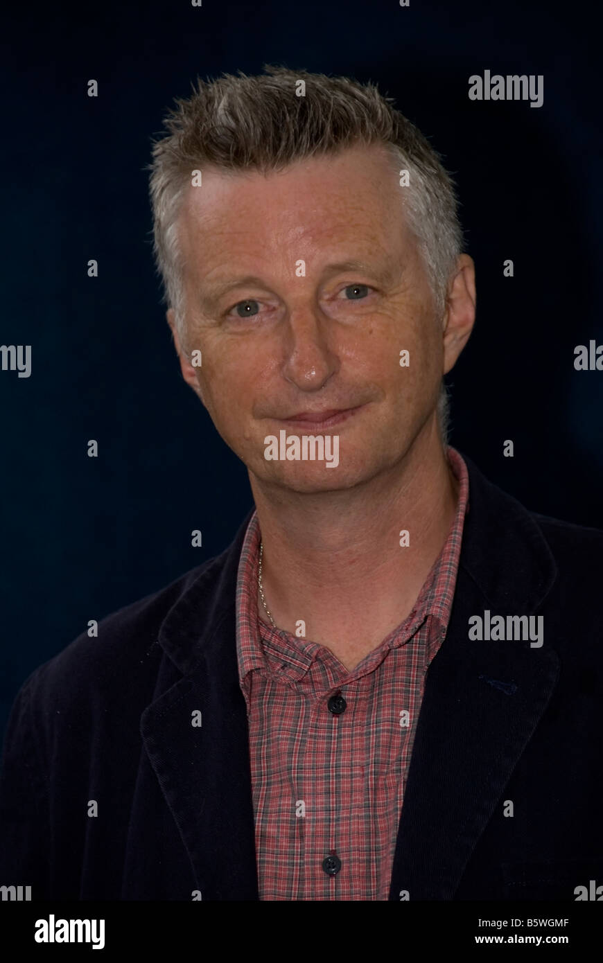 Billy bragg 2007 edinburgh book hi-res stock photography and images - Alamy