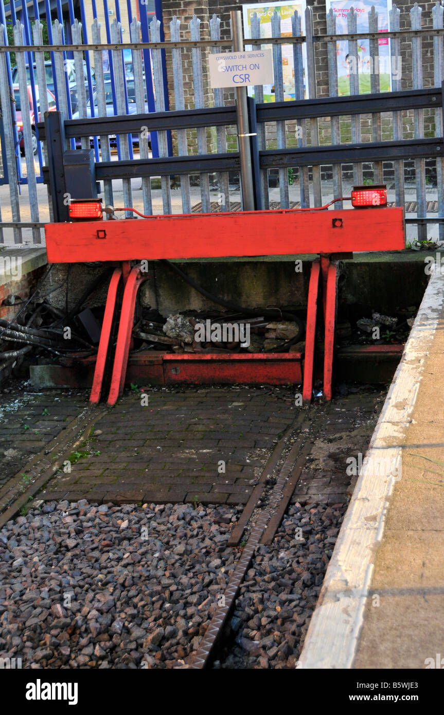 Railway dead end hi-res stock photography and images - Alamy