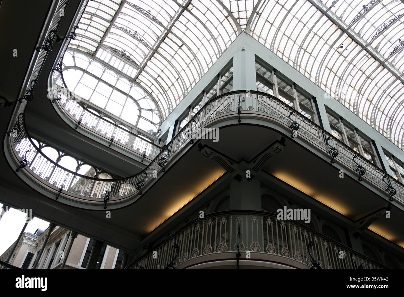 Manchester arcade hi-res stock photography and images - Alamy