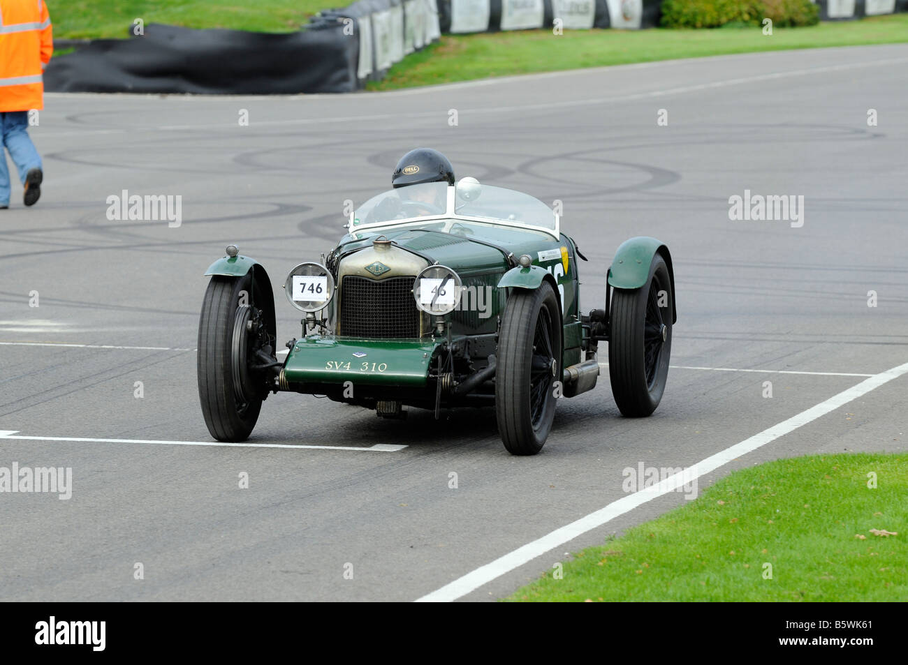 1930 Riley special The Runner Bean 1089cc at VSCC Autumn sprint ...